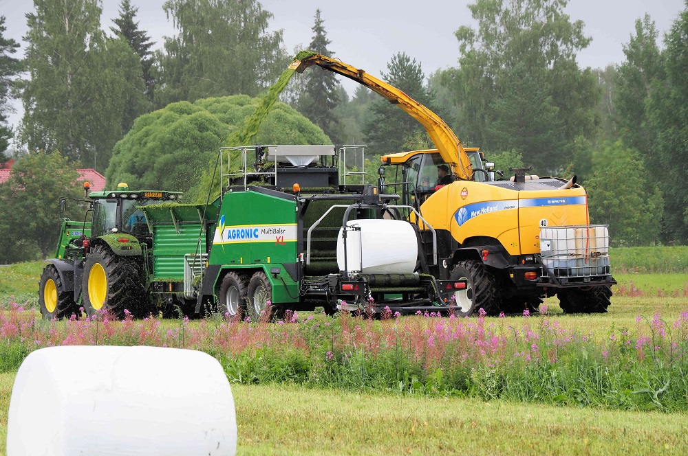 Knoll B.V. introduceert nieuw model MultiBaler XL - deloonwerker.nl