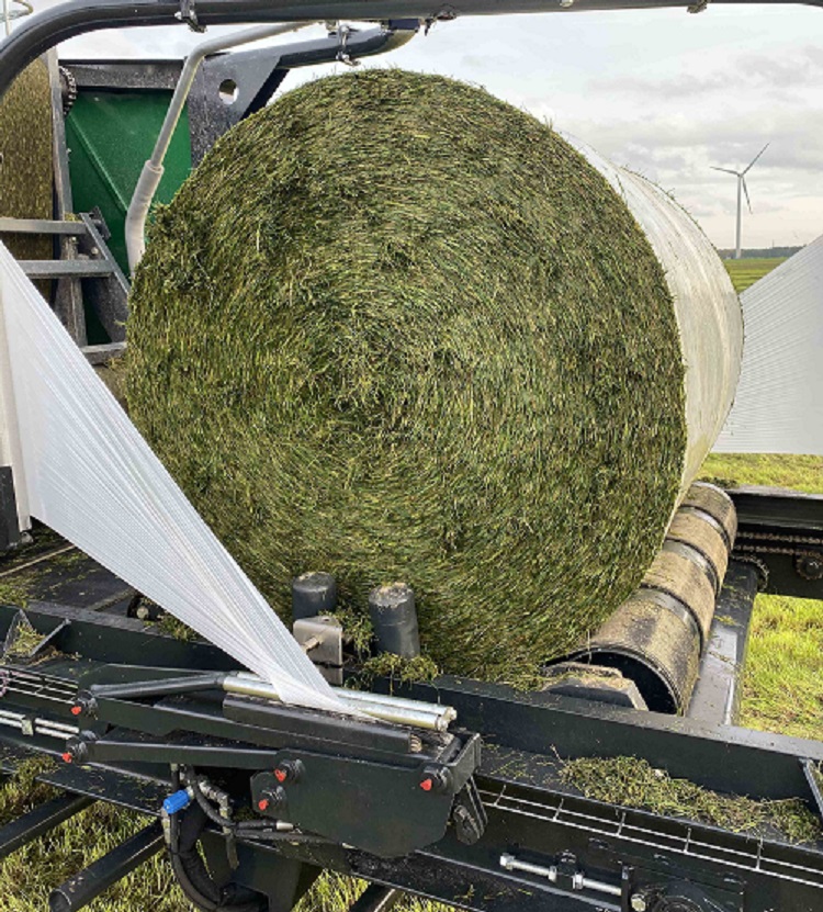 Knoll B.V. introduceert nieuw model MultiBaler XL - deloonwerker.nl